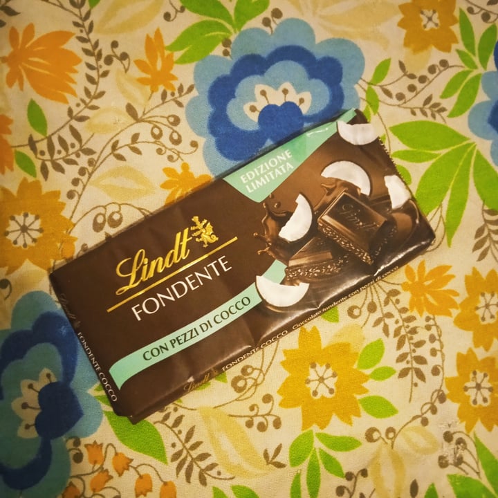 Lindt Cioccolato fondente con cocco Review | abillion