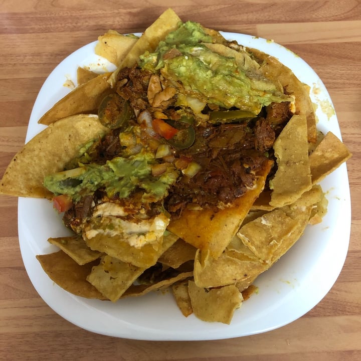 Taco Queen Peckham, United Kingdom Jackfruit loaded nachos Review ...