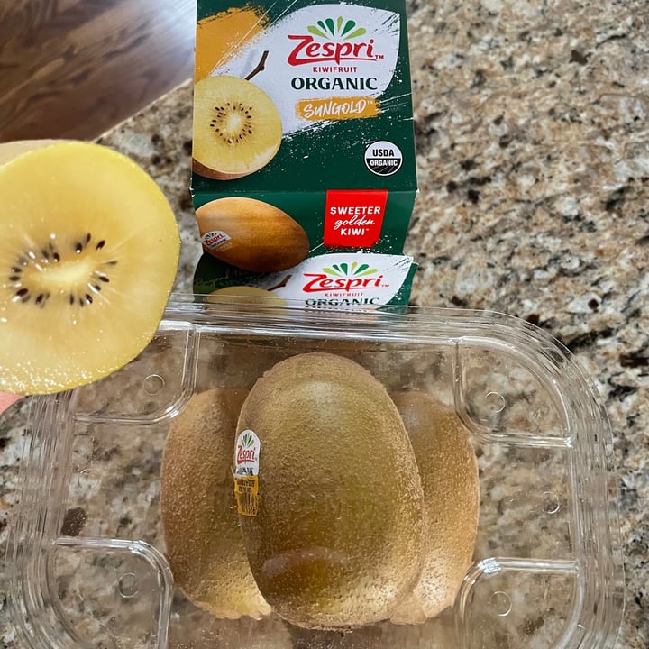 Zespri Organic Sungold Kiwifruit Review | abillion
