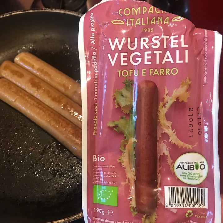 Compagnia Italiana Wurstel Tofu e Farro Review | abillion