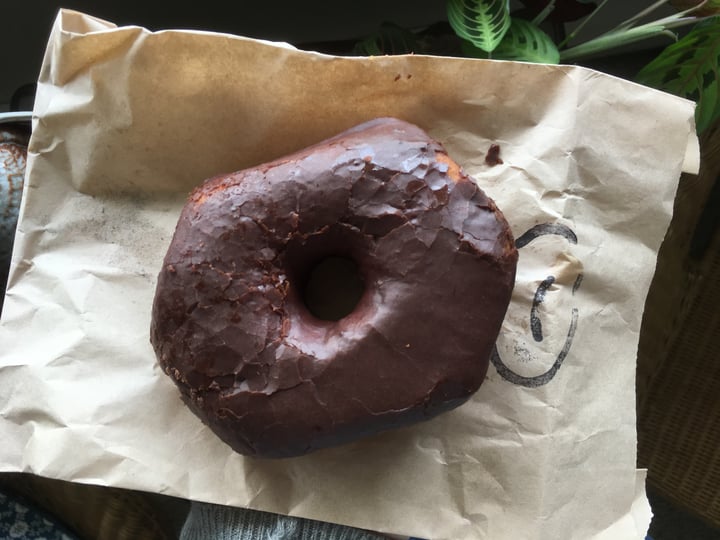 Cartems Donuts Central, Vancouver, Canada Chocolate dip donut Review ...