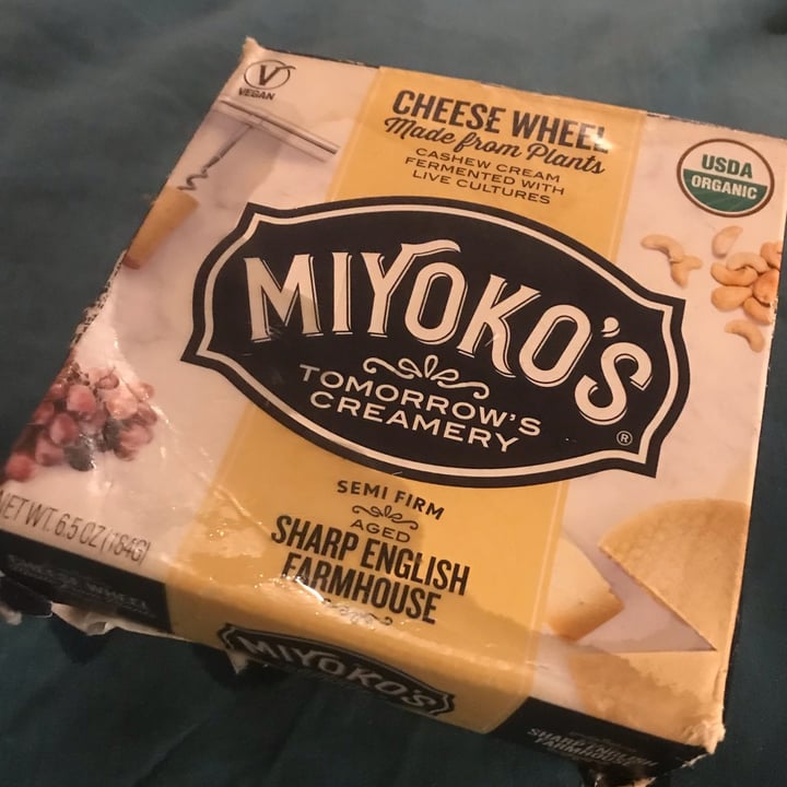 Miyoko's Creamery Smoked English Farmhouse Cheese Wheel Review | abillion