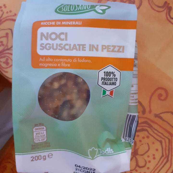 SoloSano Noci sgusciate in pezzi Review | abillion