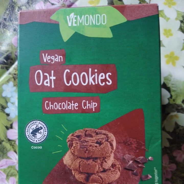 Vemondo Vegan Oat Cookies Chocolate Chip Review | abillion