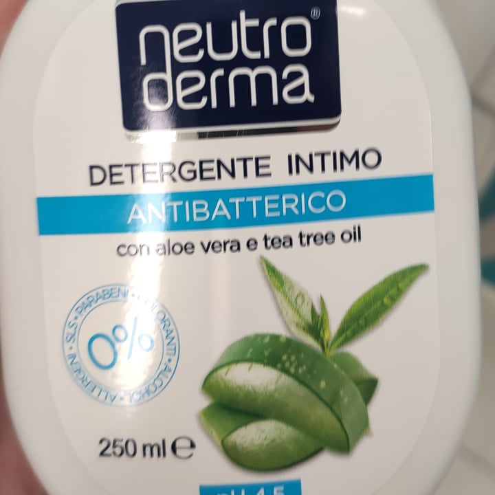 Neutro derma Detergente Intimo Antibatterico Review | abillion