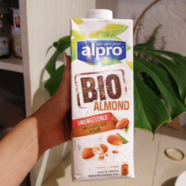 Alpro Unsweetened Almond Milk Roasted Review | abillion