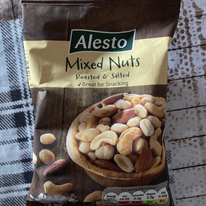Alesto Mixed nuts Review | abillion
