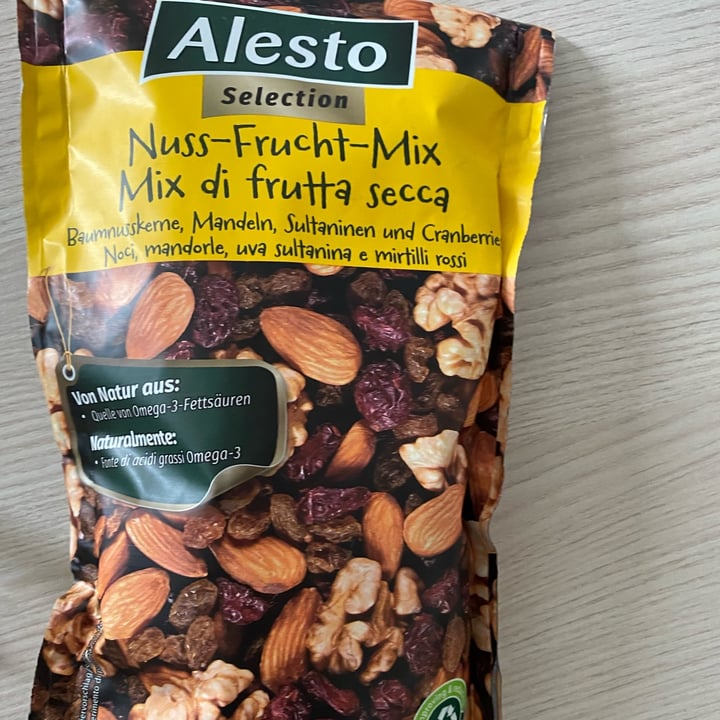 Alesto Fruit & Nut Mix Classic Review | abillion