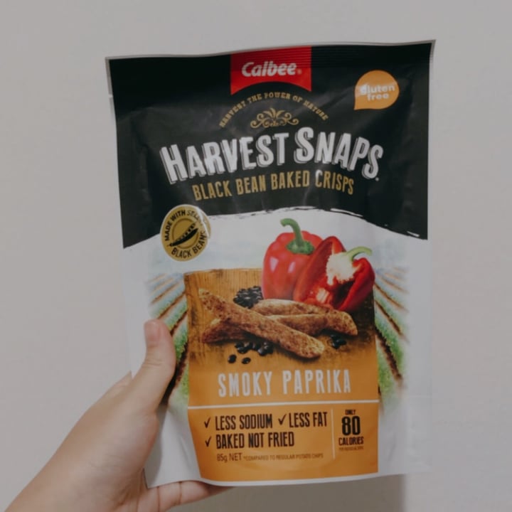 Calbee Harvest Snaps Baked Black Bean Crisps: Smoky Paprika Review ...