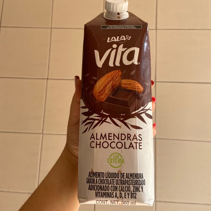 Vita LALA Almendra Chocolate Review | abillion