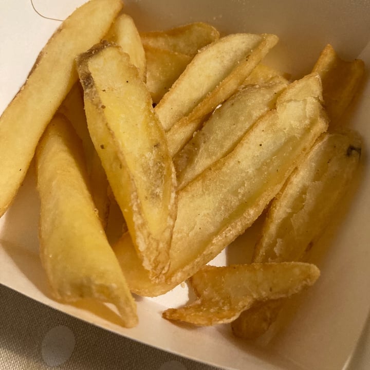 L'Ambrata The Italian Pub Milano, Italy Patatine Fritte Review | abillion