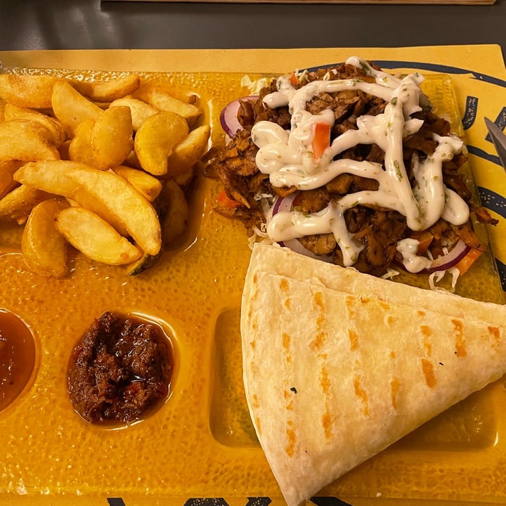 FUD Palermo, Italy vegan kebab Review | abillion