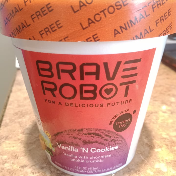 Brave Robot Brave Robot Vanilla 'N Cookies Animal-Free Dairy Ice Cream ...