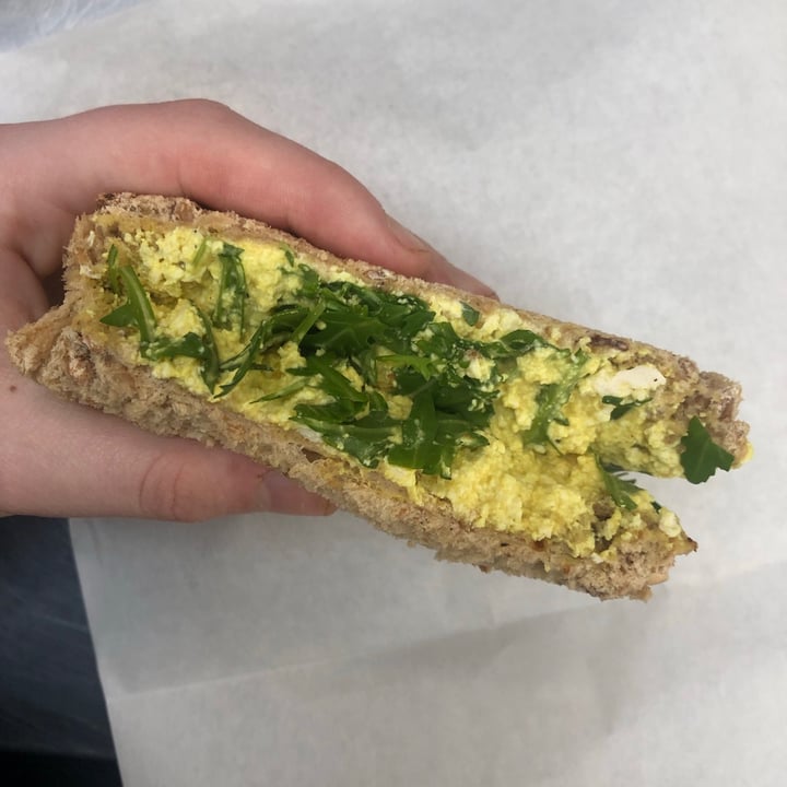 Gracious Grub United Kingdom Doorstep egg butty Review | abillion