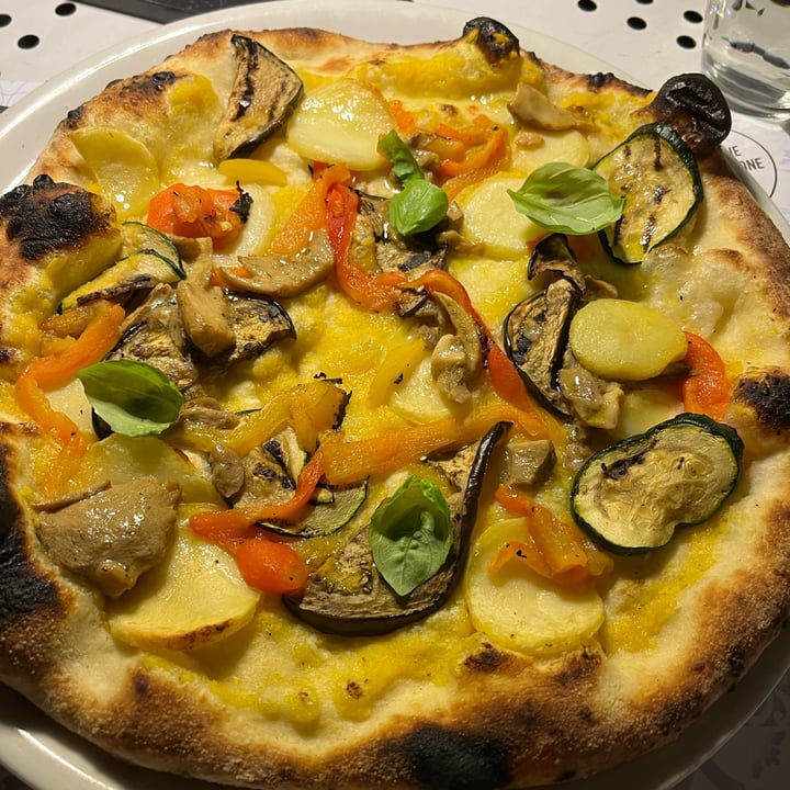 Scugnizzo gourmet Stradella, Italy Pizza veggy Review | abillion