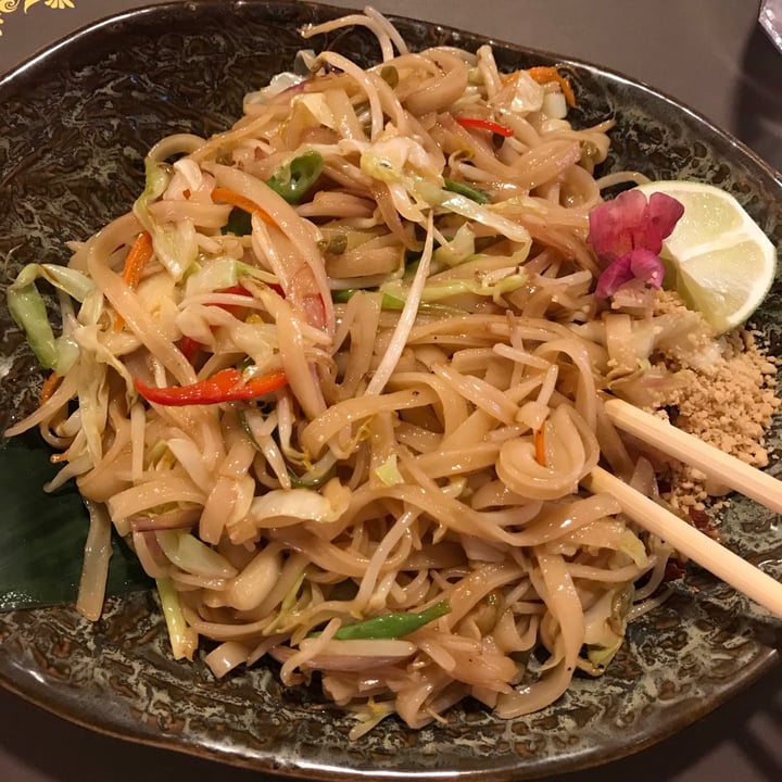 Thai Square Restaurant Cotonificio-Cormor, Italy Pad Thai Vegetariano ...