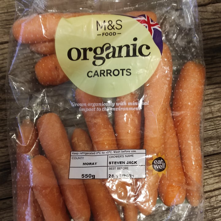 Marks & Spencer Food (M&S) Organic Carrots Review | abillion
