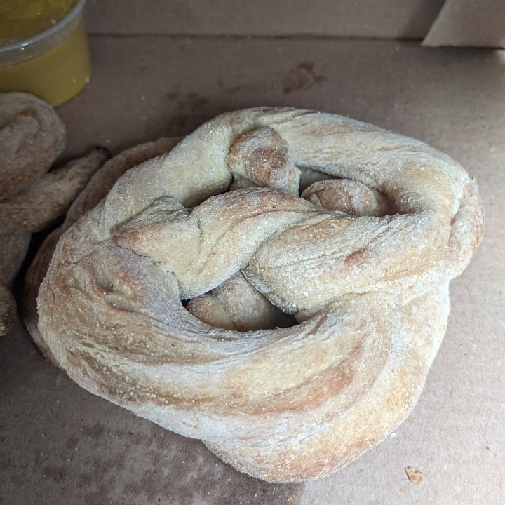 Mellow Mushroom Lincoln, United States Vegan Pretzels Review | abillion