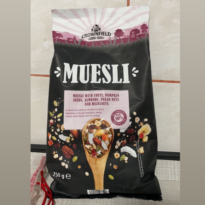 Crownfield muesli with fruit Review | abillion