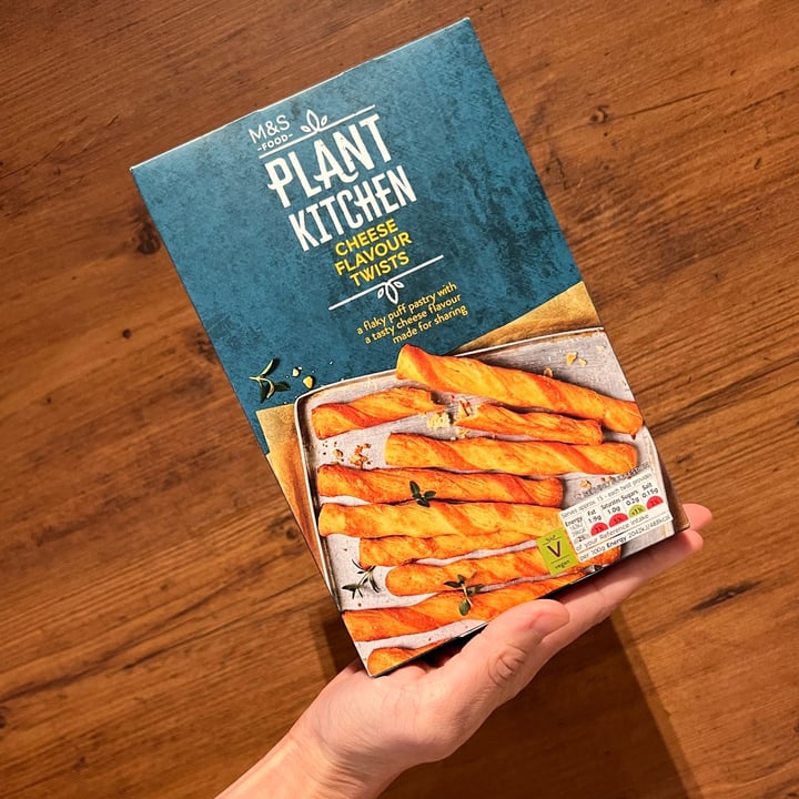 Marks & Spencer Food (M&S) Cheese Flavour Twists Review | abillion