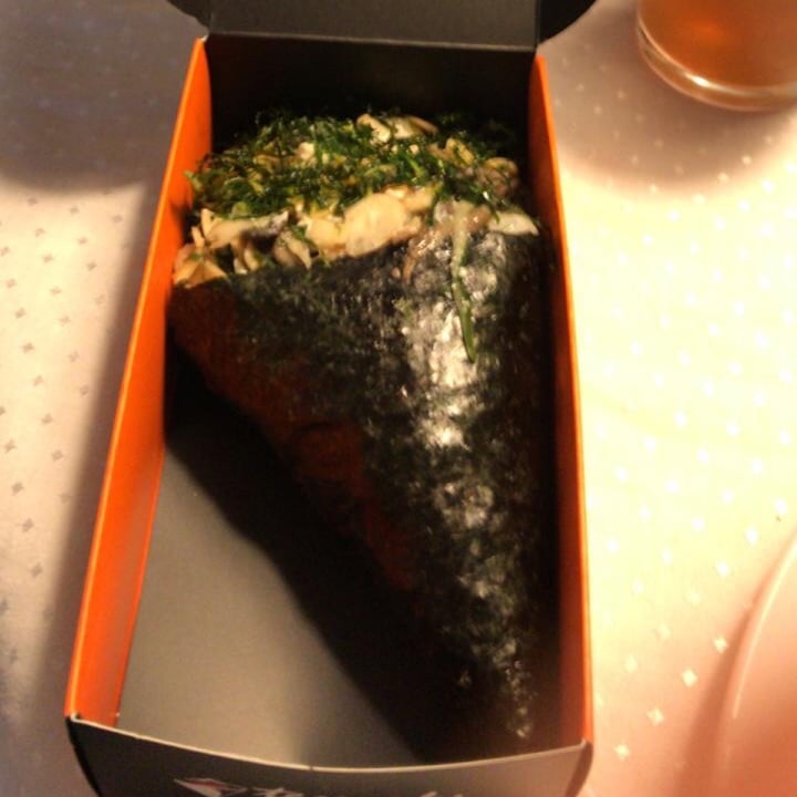 Temaki Fry Morumbi Morumbi, Brazil Temaki Tofu, cebolinha, shimeji ...