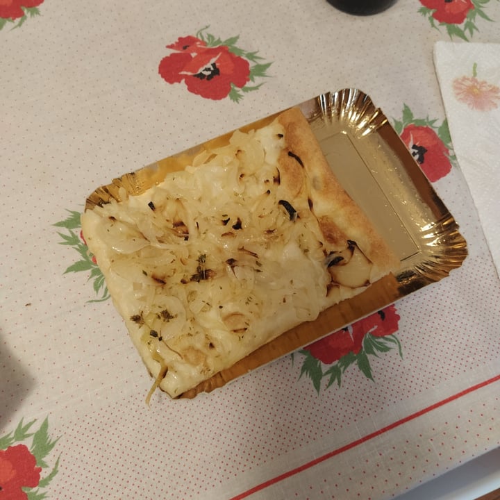 BAK Seregno, Italy Focaccia Alle Cipolle Review | abillion