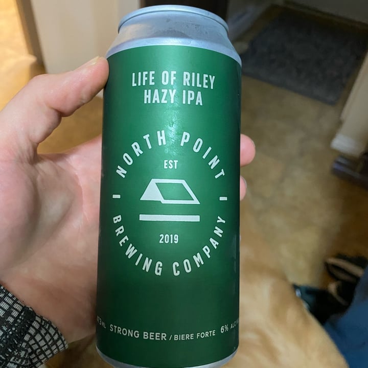 North Point Brewing Company Life Of Riley Hazy IPA Review | abillion