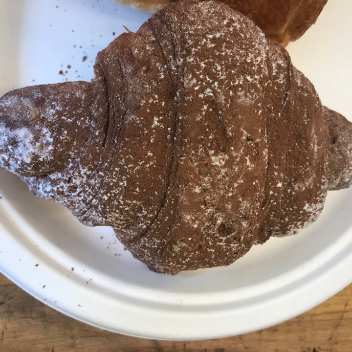 Wani - Vegan Bakery Roma, Italy Cornetto con cioccolato Review | abillion