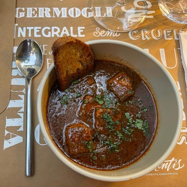 Sementis Pietrasanta, Italy Cacciucco vegano Review | abillion