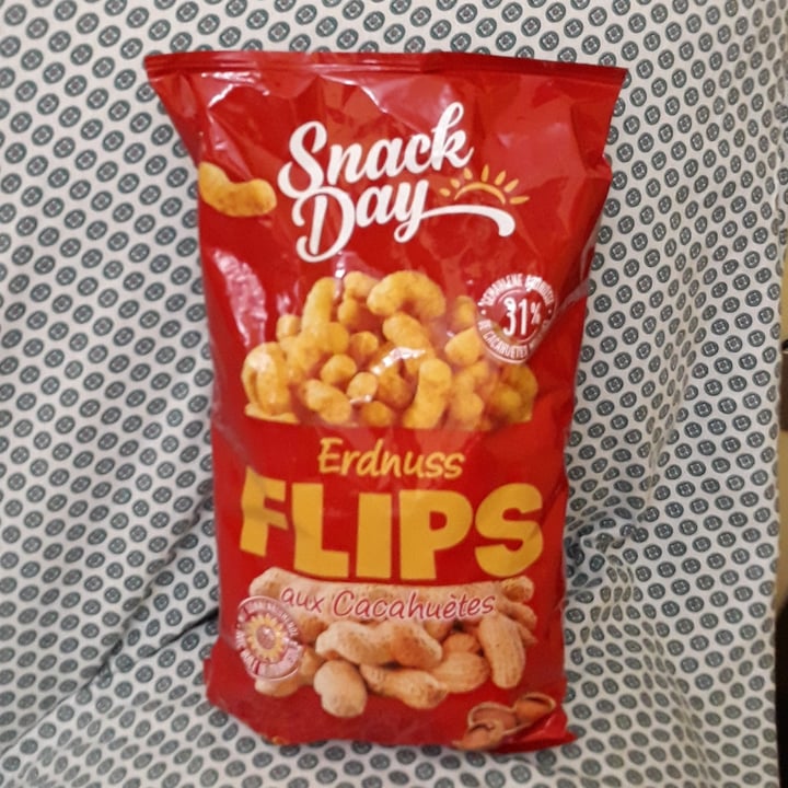 Snack Day Flips peanut Review | abillion