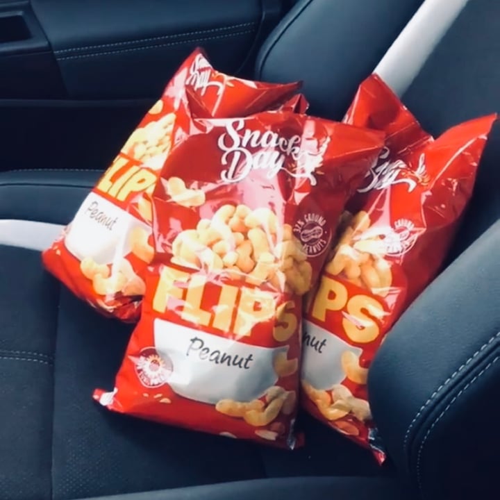 Snack Day Flip Peanuts Review | abillion