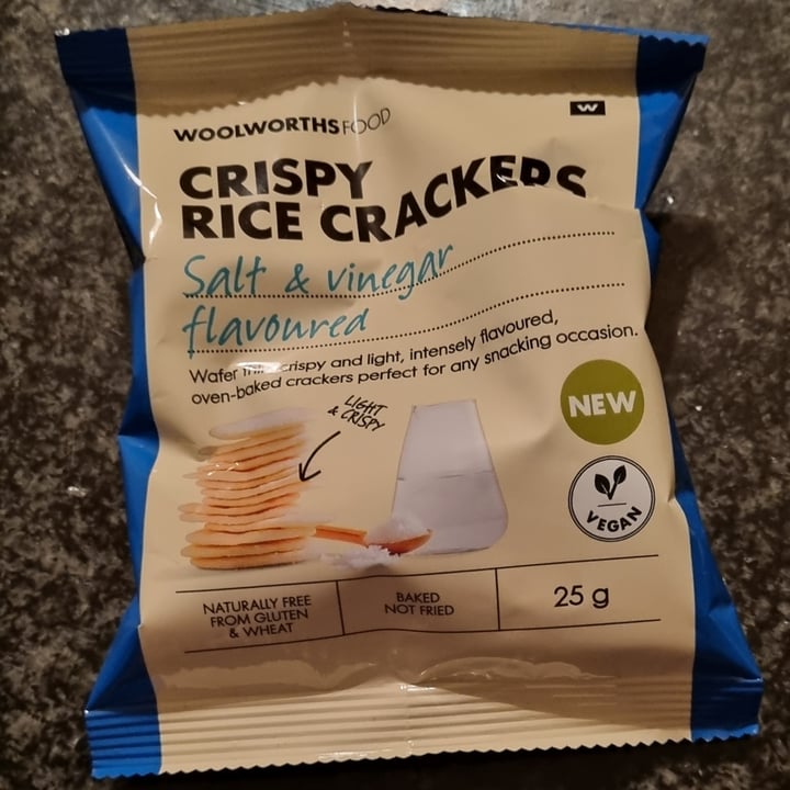 Woolworths Food Crispy rice crackers (salt & vinegar flavoured) Review ...