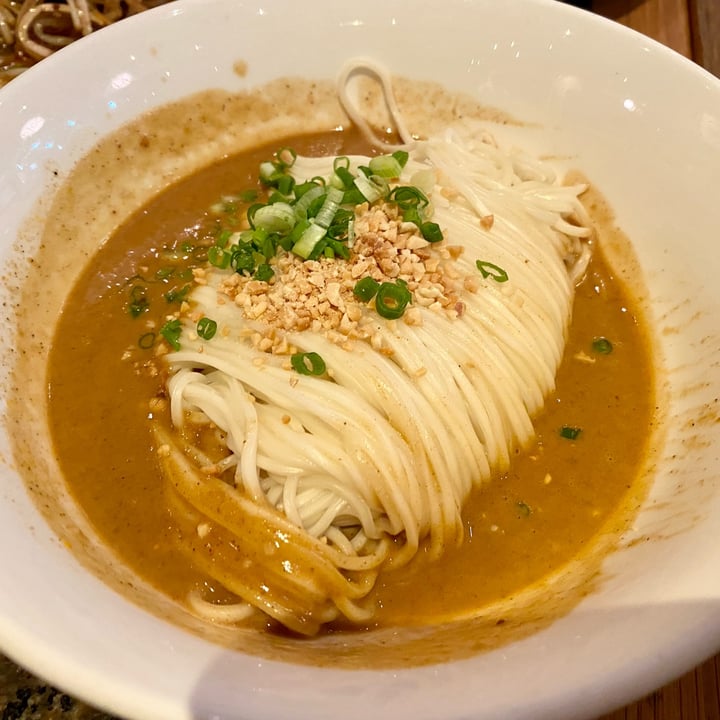 Din Tai Fung Downtown Core, Singapore Dan Dan Noodles Review | abillion