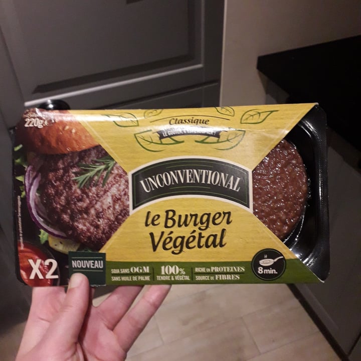 Unconventional Burger Vegetale Classico - Classic Burger Review | abillion