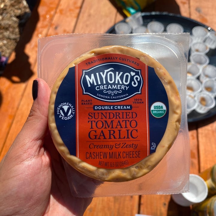 Miyoko's Creamery Double Cream Sundried Tomato Garlic Cashew Milk ...