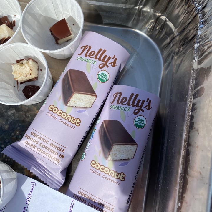 Nelly's Organics Coconut With Cashews Review | abillion