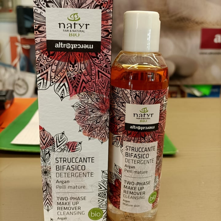 Natyr Struccante Bifasico Detergente Review | abillion