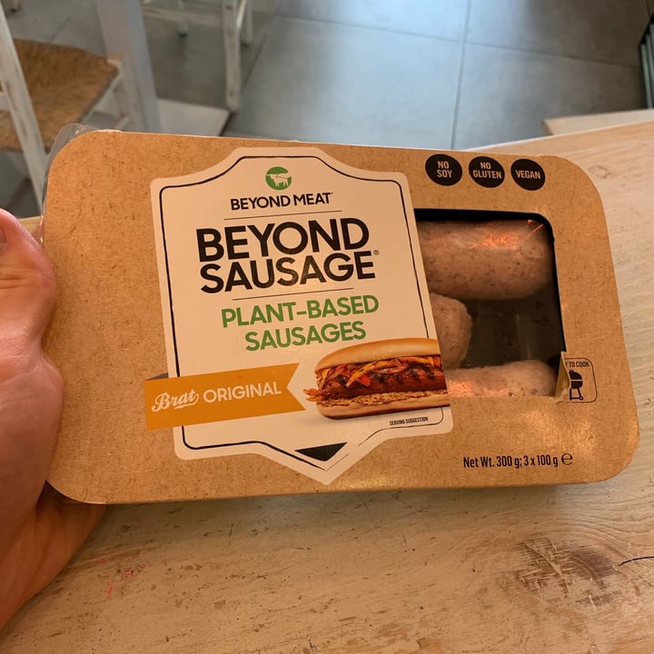 Beyond Meat Beyond Sausage Brat Original Review | abillion