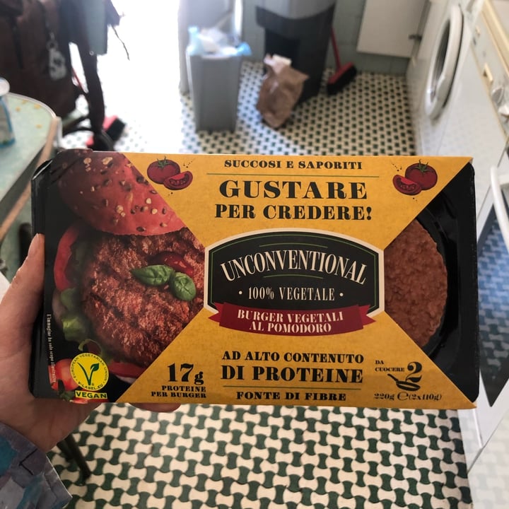 Unconventional Burger Vegetale Al Pomodoro - Tomato Burger Review ...