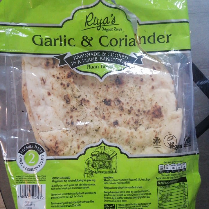 Riya's Garlic & Coriander Naan Bread Review | abillion