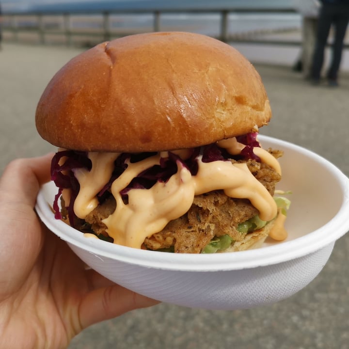 ROOTS at the beach United Kingdom Southern Fried Chick'aint Review ...