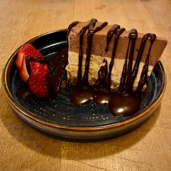 Hello 123 Old Toronto, Toronto, Canada Mocha Cheesecake Review | abillion