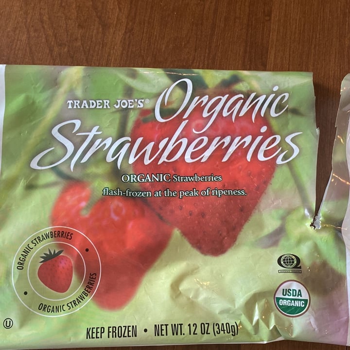 Trader Joe's Organic strawberries Review | abillion