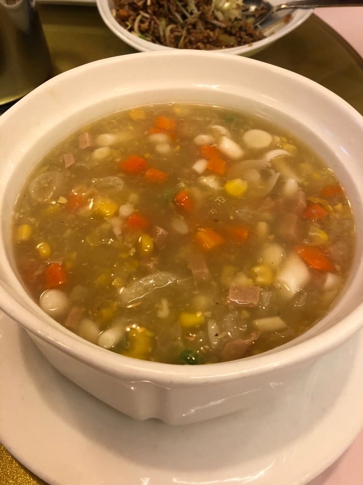 Eight Treasures Outram, Singapore Creamy Corn Soup Review | abillion