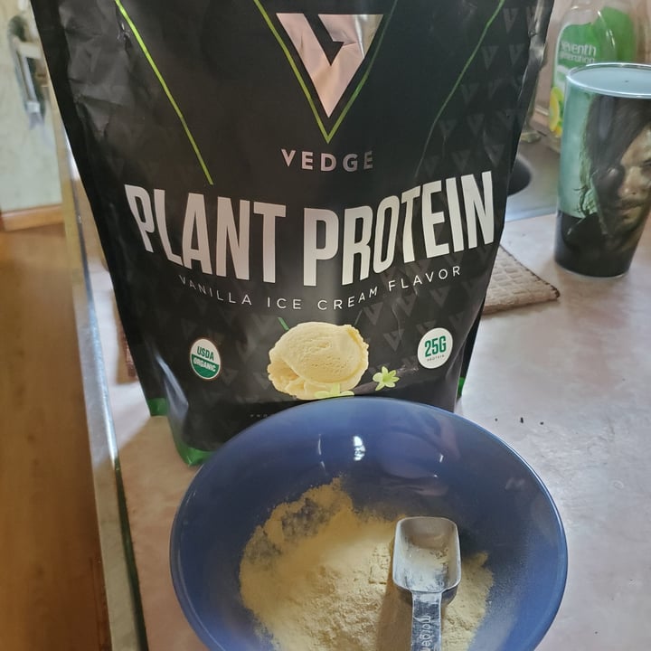 Vedge Nutrition Vanilla Plant Protein Powder Review | abillion