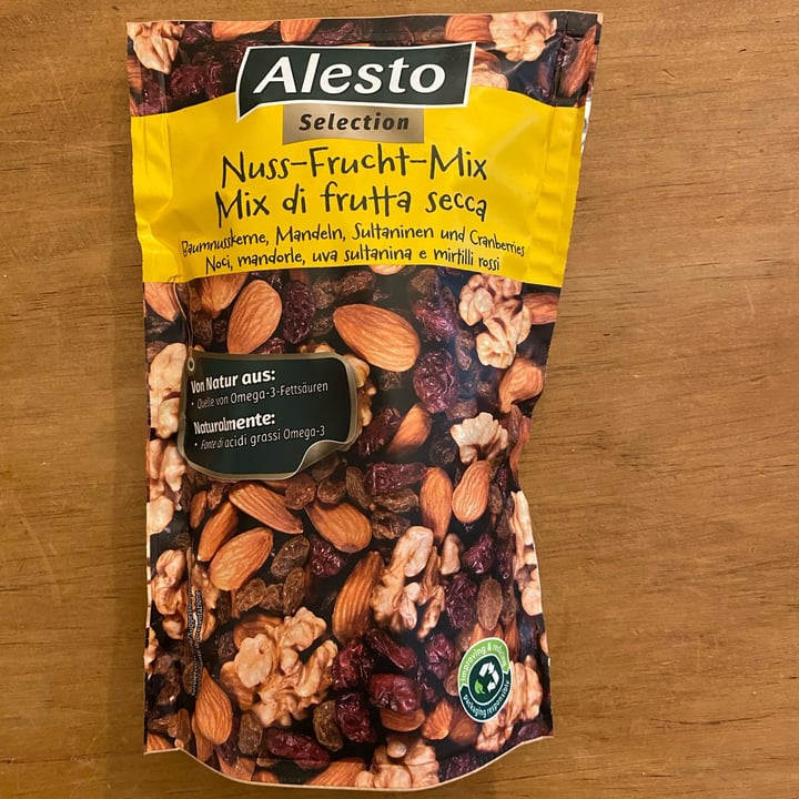 Alesto Fruit and nuts mix Review | abillion