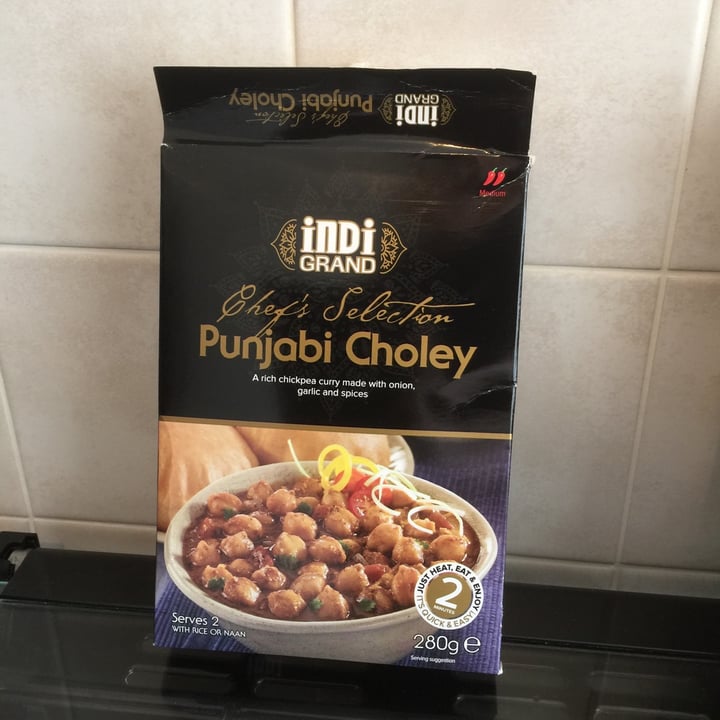 Indi grand Punjabi Choley Review | abillion