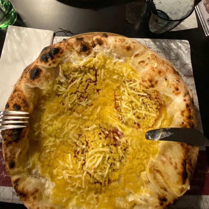 Sustable Volla, Italy Pizza Fiocco vegana Review | abillion