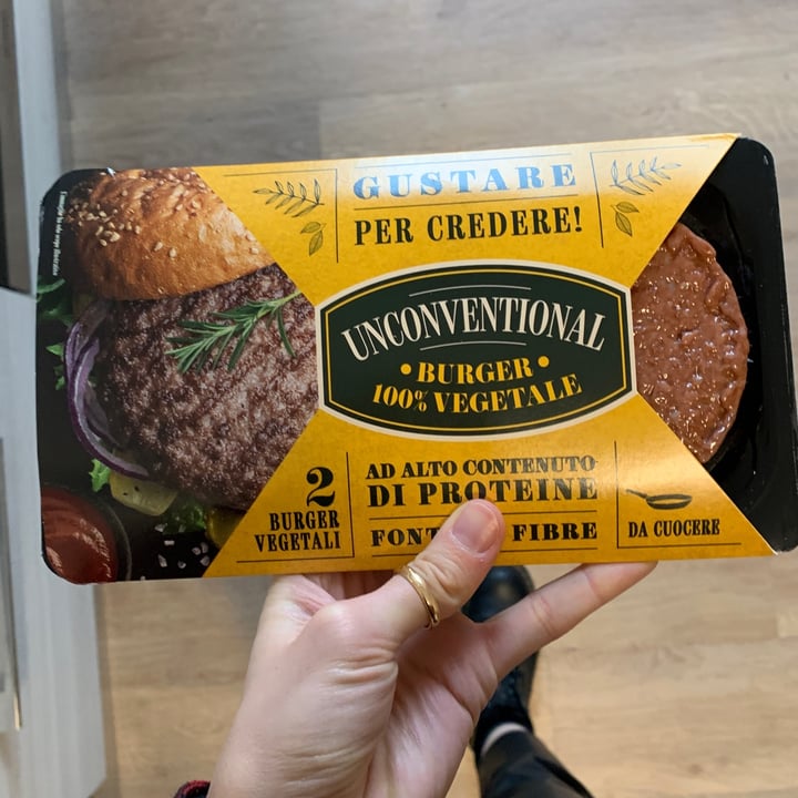 Unconventional Burger Vegetale Classico - Classic Burger Review | abillion