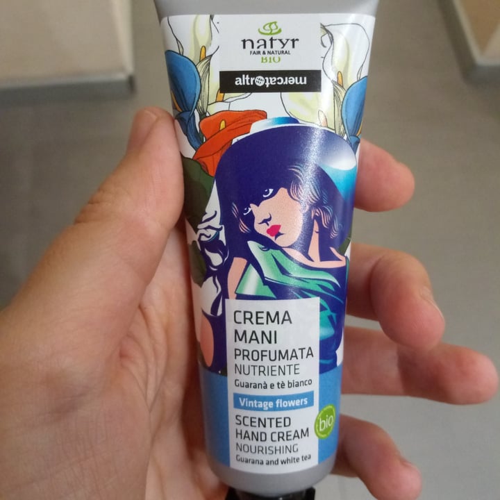 Natyr Crema mani Review | abillion